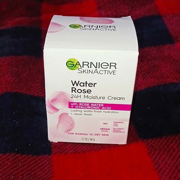 Garnier | Skincare | Garnier Skinactive Water Rose 24hr Moisture Cream ...